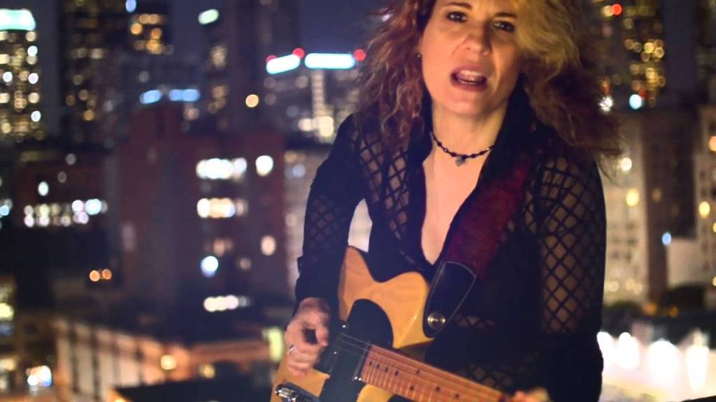 M Music & Musicians Magazine » Video Feature & Interview: JANET ROBIN